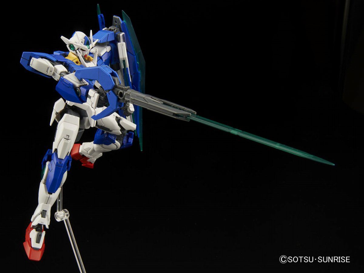 Bandai Hobby: Gundam 00 - RG 1/144 00 QAN[T] Model Kit #21